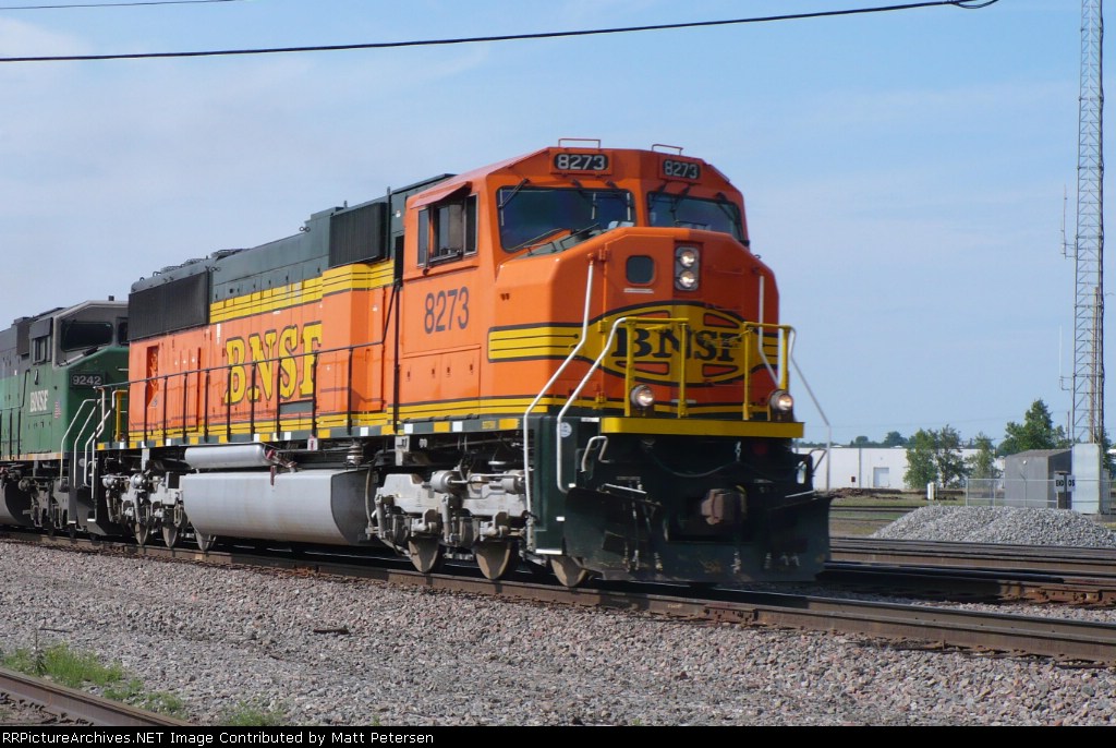 BNSF 8273